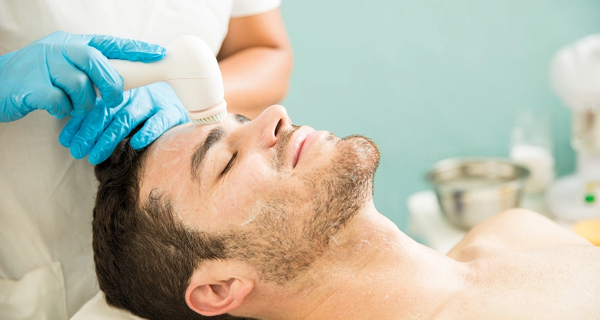 5 Best Facials for Men to Keep Your Skin Healthy & Glowing